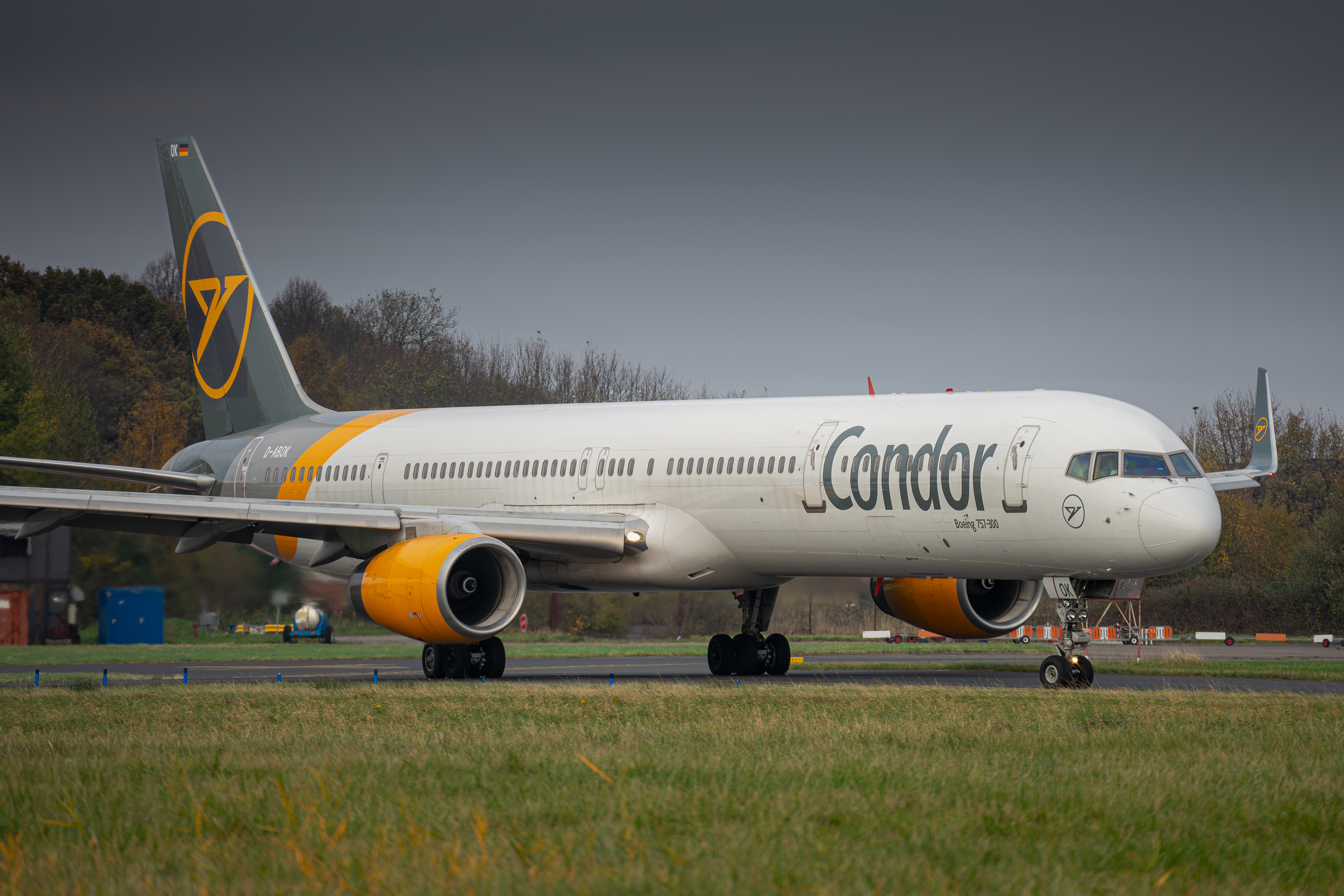 LJLA Spotters | The Plane Spotting Channel