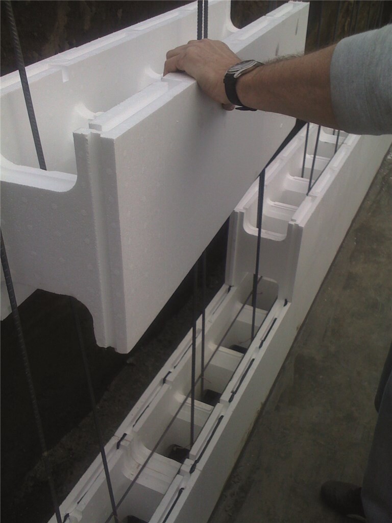 Zwembad Zelf Bouwen met Polystyreen Blokken | Stap-voor-Stap Instructies